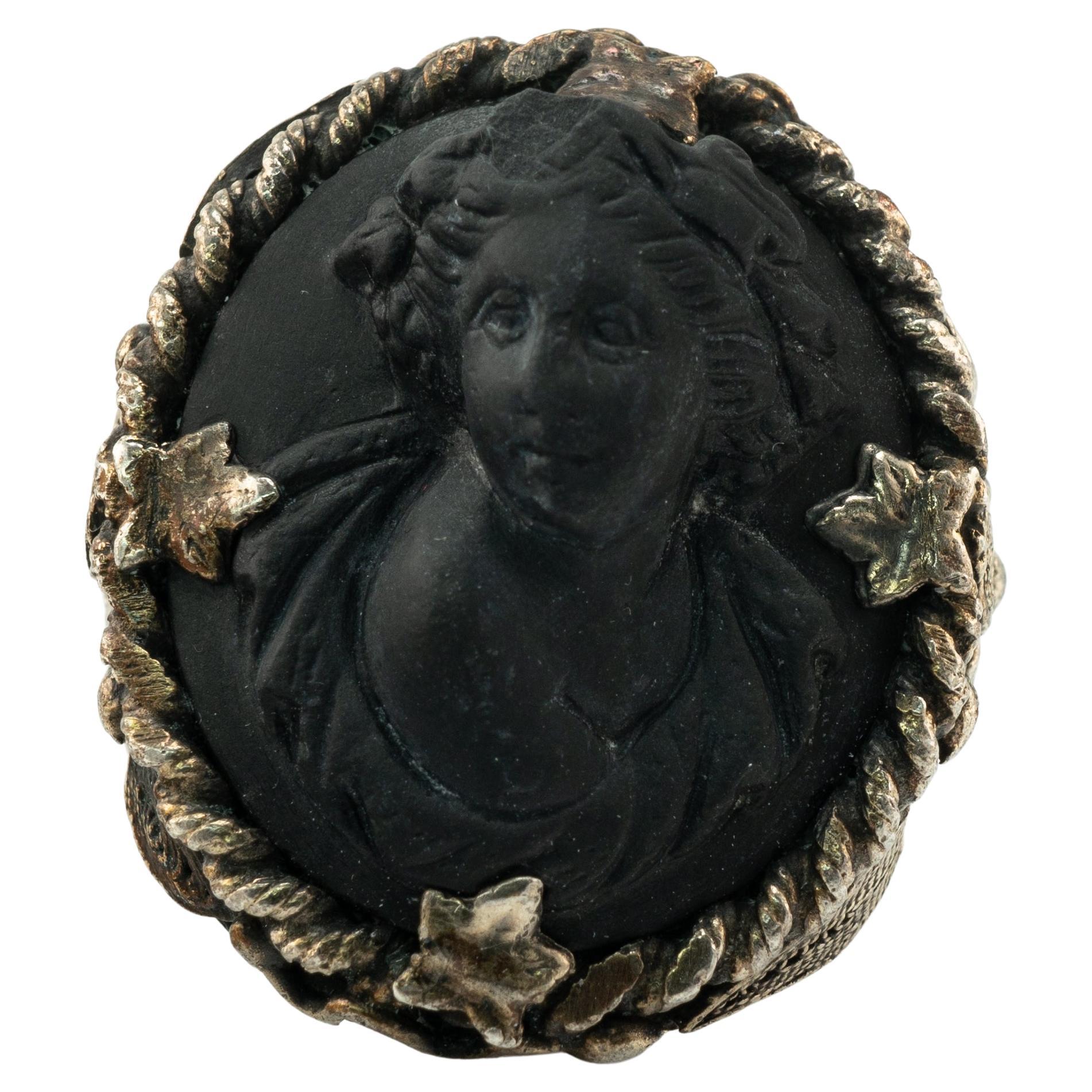 Antique Women's Cocktail Rings - 27,131 For Sale at 1stDibs