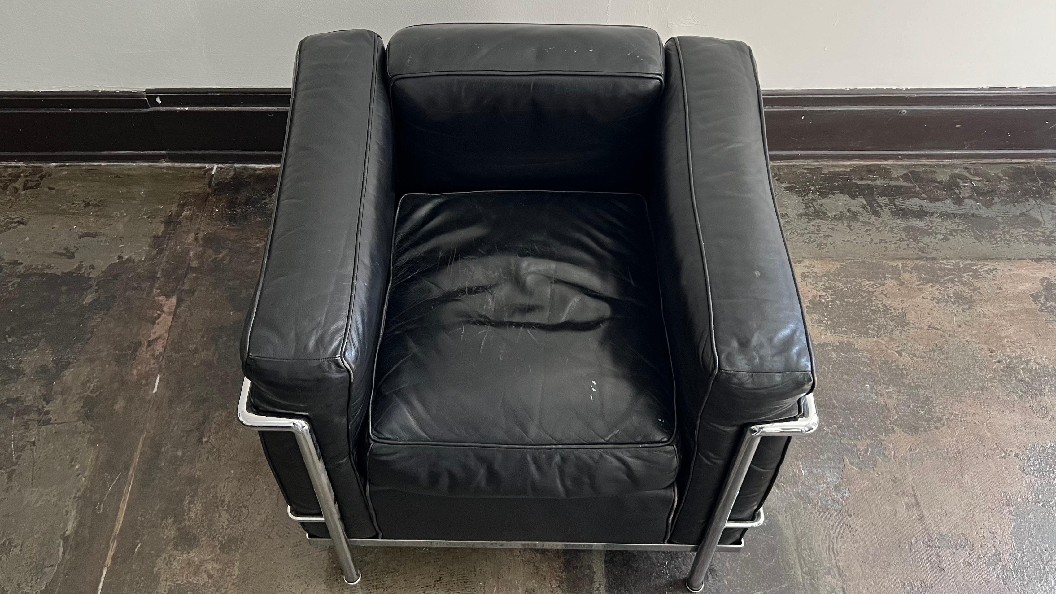 Vintage Cassina Le Corbusier, Jeanneret, and Perriand LC2 Club Chair ...
