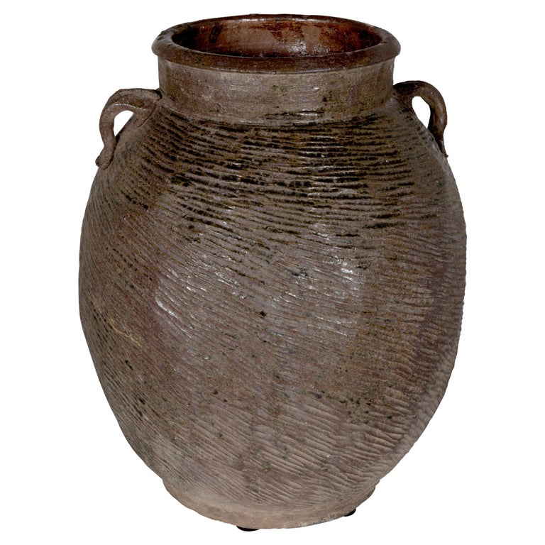 Vintage Ceramic Ribbed Pot with Handled For Sale at 1stDibs