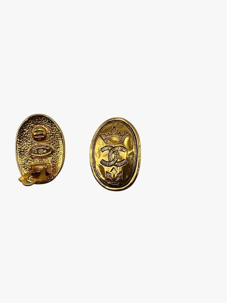 Vintage Chanel 24k gold plate 'CC' Logo And Crown Clip-On Earrings ...