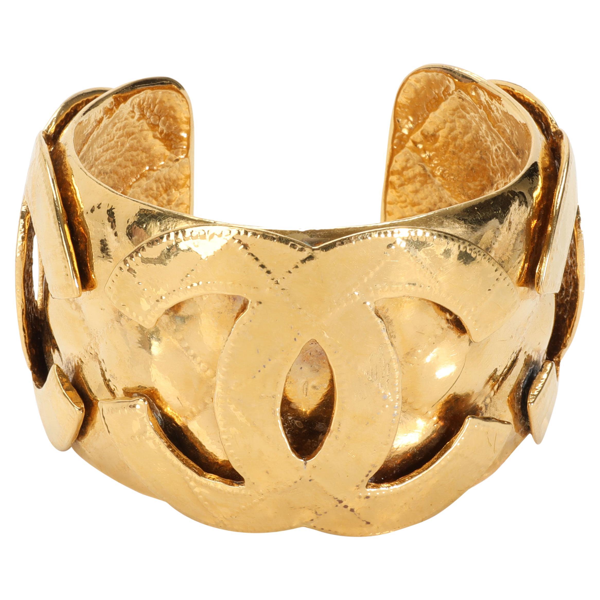 Vintage 1992 Chanel Paris Novelty-Logo Charms Medallion Gold Cuff ...