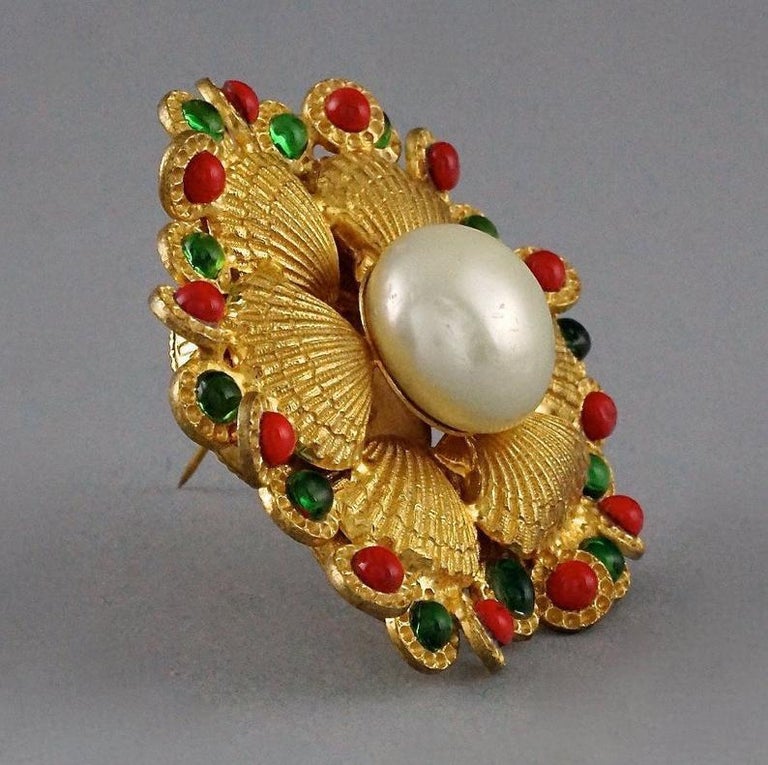 Vintage CHANEL Clam Shell Gripoix Pearl Brooch at 1stDibs