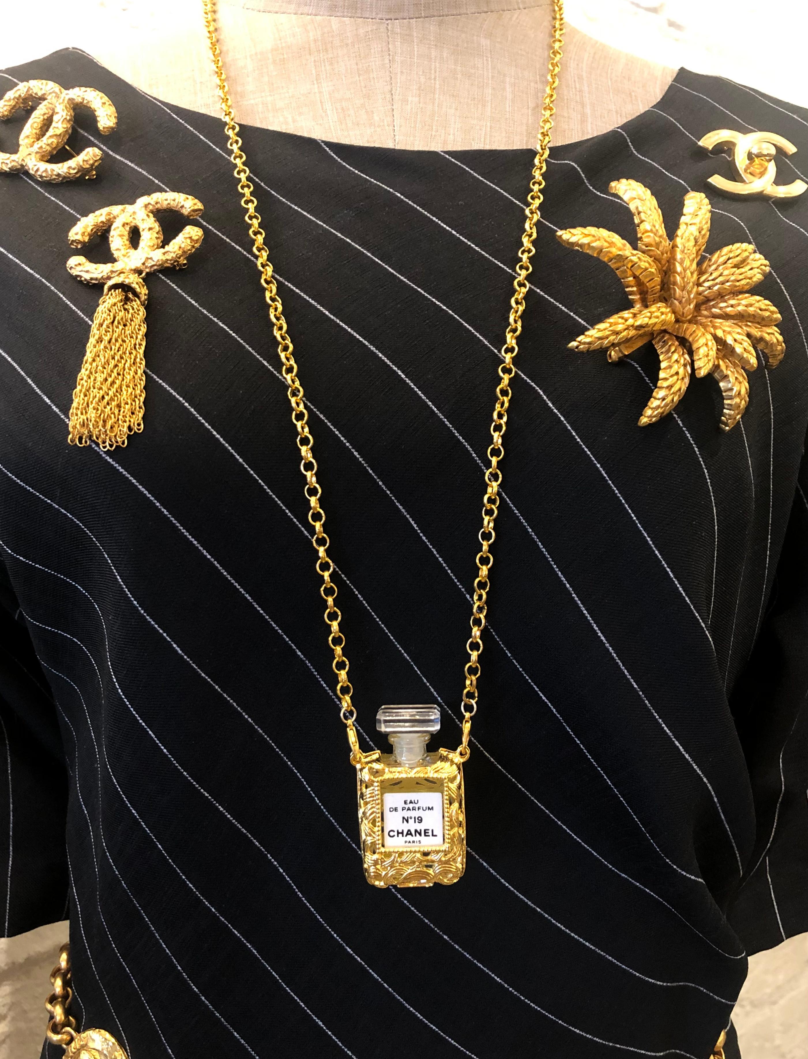 Vintage CHANEL Gold Toned No 19 Perfume Chain Necklace For Sale at ...