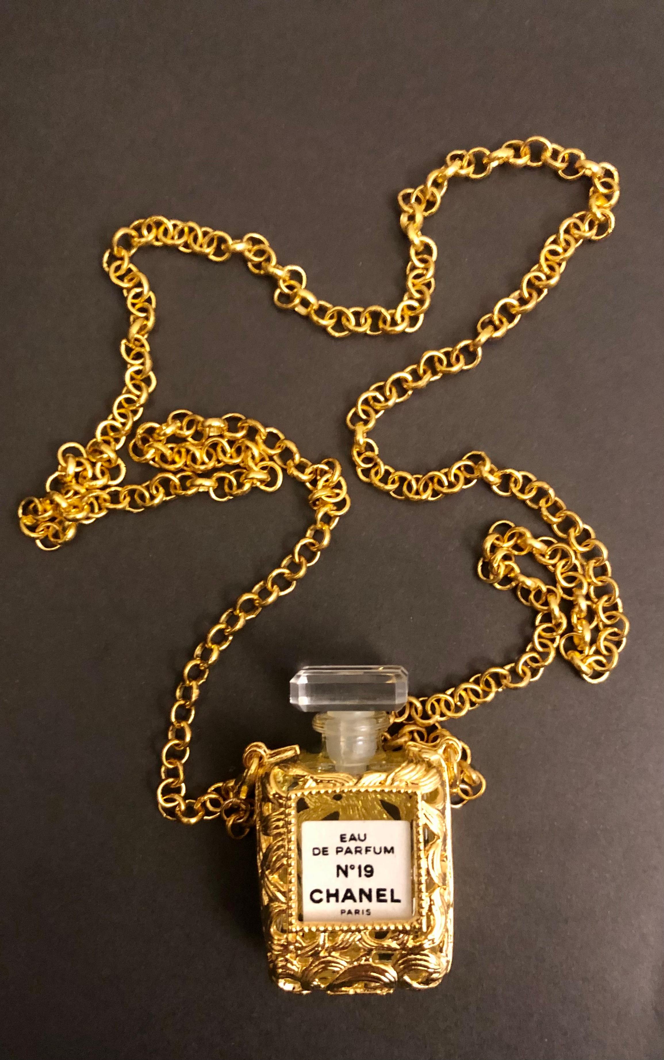 Vintage CHANEL Gold Toned No 19 Perfume Chain Necklace For Sale at ...