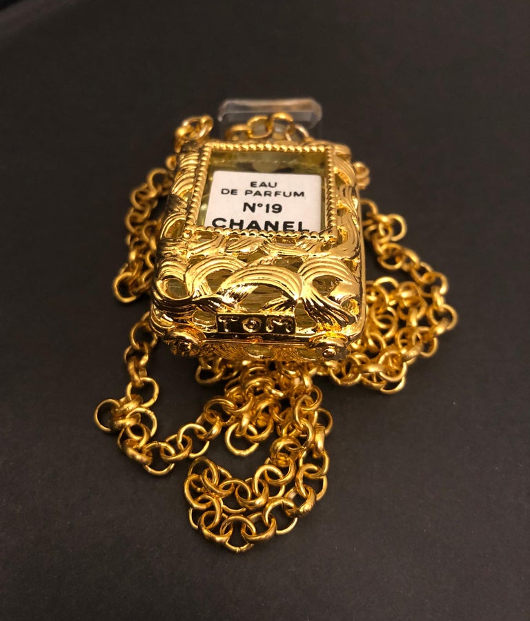 Vintage CHANEL Gold Toned No 19 Perfume Chain Necklace For Sale at 1stDibs