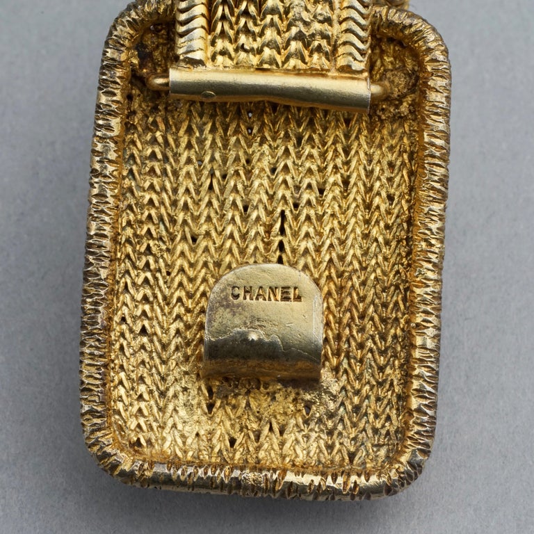 Vintage CHANEL Lion Head Multi Chain Belt For Sale at 1stDibs