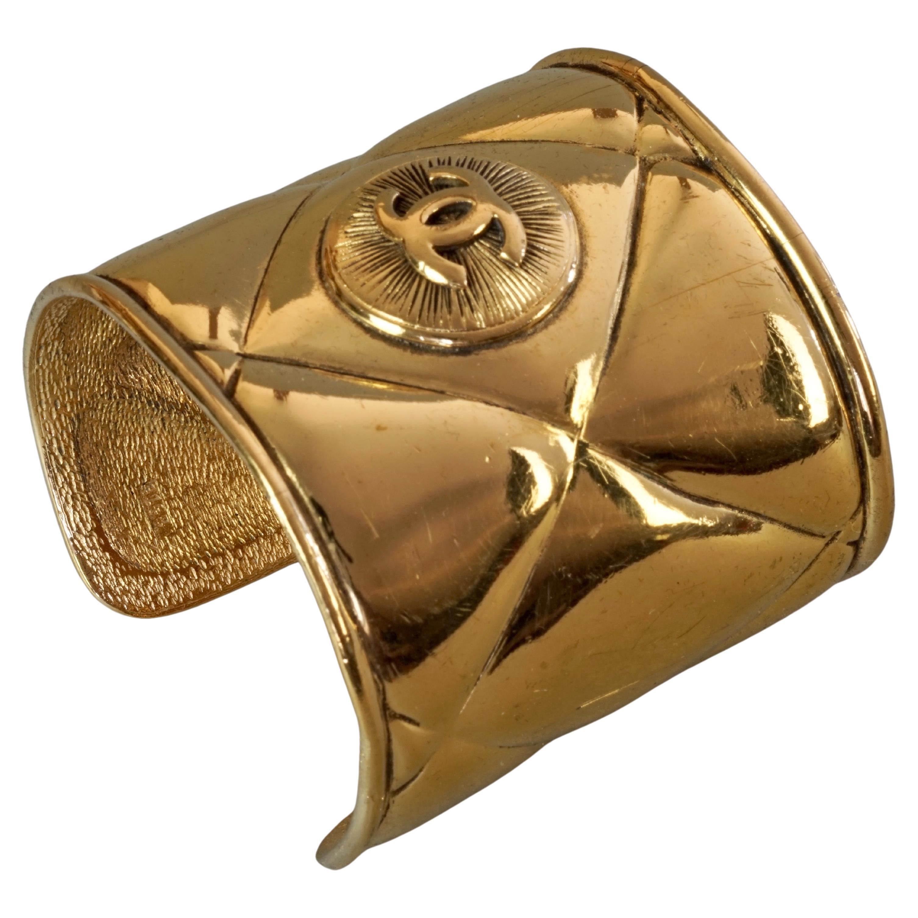 CHANEL Vintage Cuff Bracelet in Golden Metal Braided Chain For Sale at ...