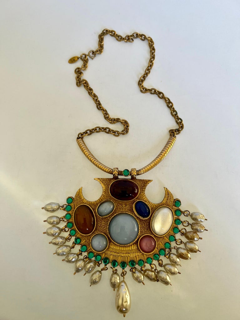 Vintage Chanel Middle Eastern Motif Jewel and Pearl Pendant Necklace ...