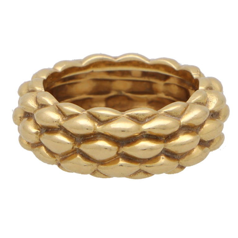 Vintage Chaumet 'Oat' Band Ring Set in 18k Yellow Gold For Sale at 1stDibs
