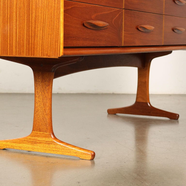 Vintage Chest of Drawers Teak Veneer England 1960s-70s For Sale at 1stDibs