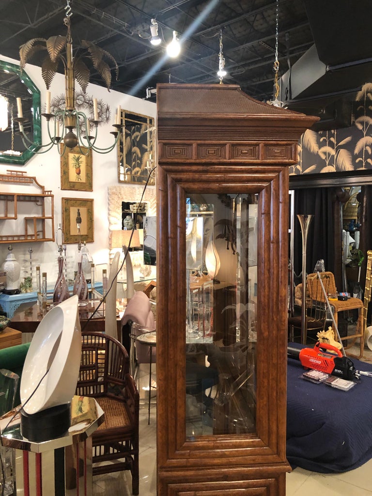 Vintage Chinese Chippendale Rattan Bamboo Pagoda Greek Key Display ...