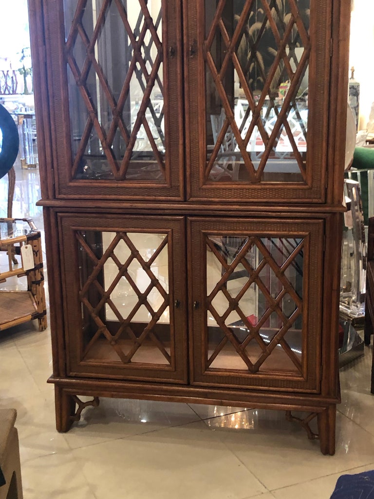 Vintage Chinese Chippendale Rattan Bamboo Pagoda Greek Key Display ...