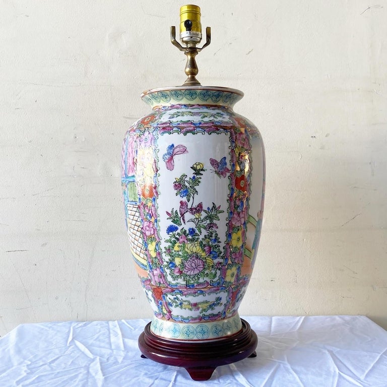 Vintage Chinese Porcelain Hand Painted Table Lamp For Sale at 1stDibs