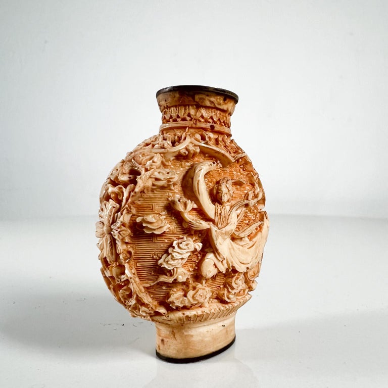 Vintage Chinese Vessel Top Stopper Cap with Intricate Carving For Sale ...