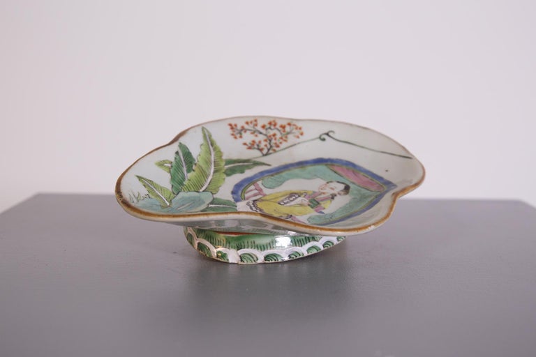Vintage Chinese Tray in Ceramic Hand Painted For Sale at 1stDibs