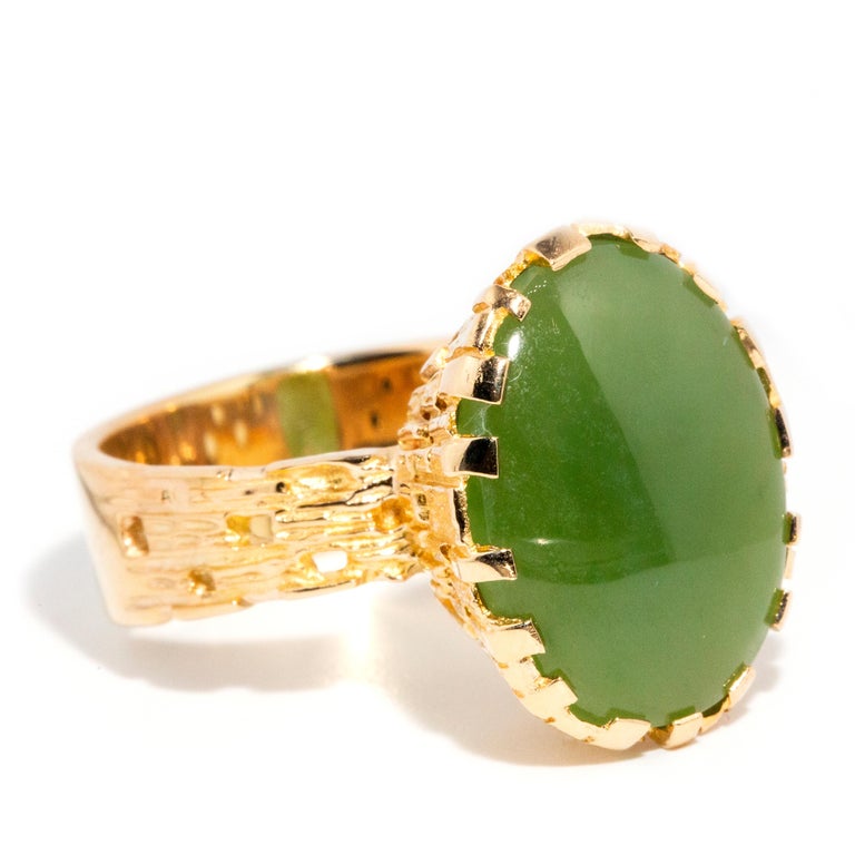 Vintage Circa 1970s 9 Carat Yellow Gold Nephrite Jade Cabochon Bark ...