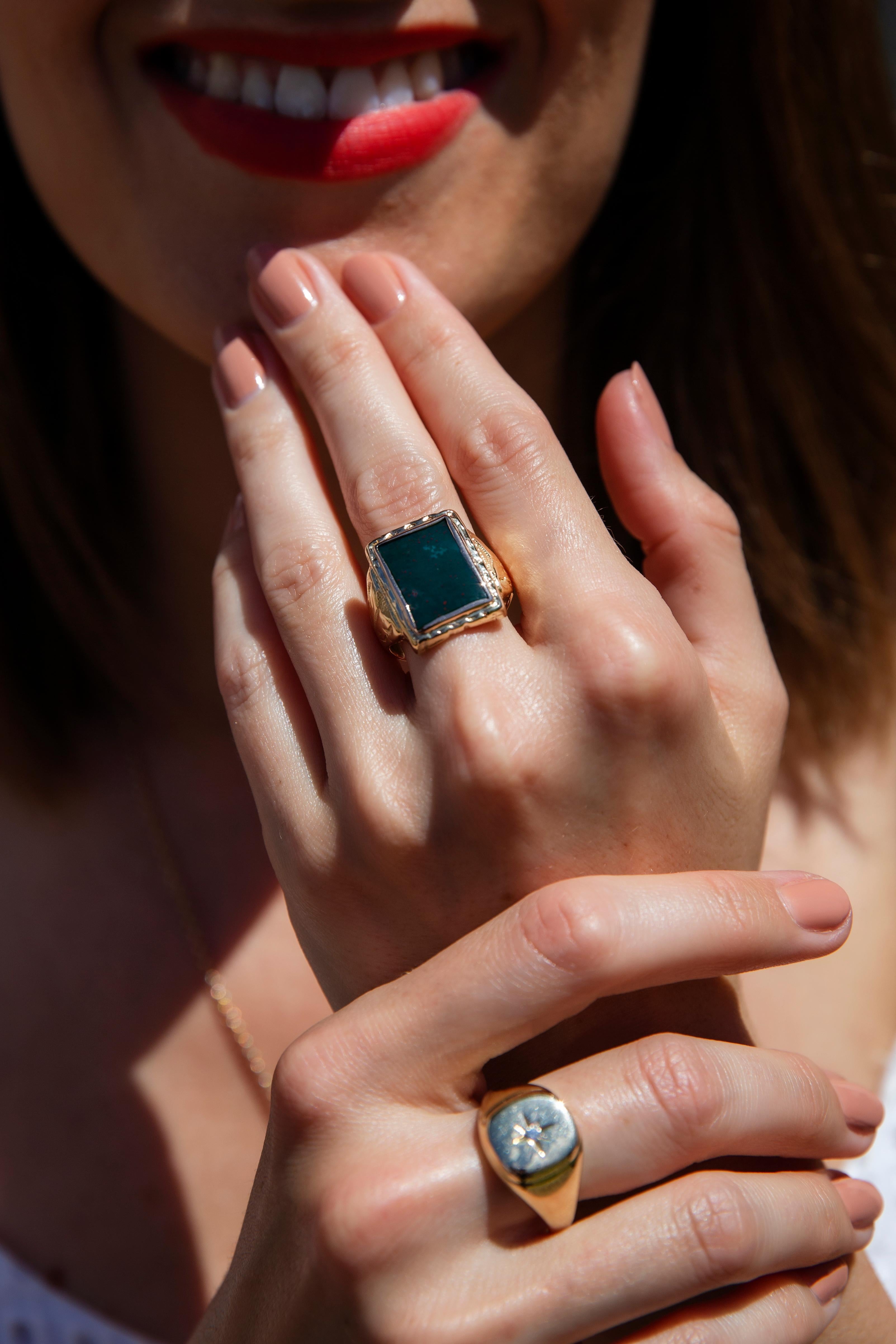 Vintage Circa 1970s 9 Carat Yellow Gold Star Set Diamond Signet Ring ...