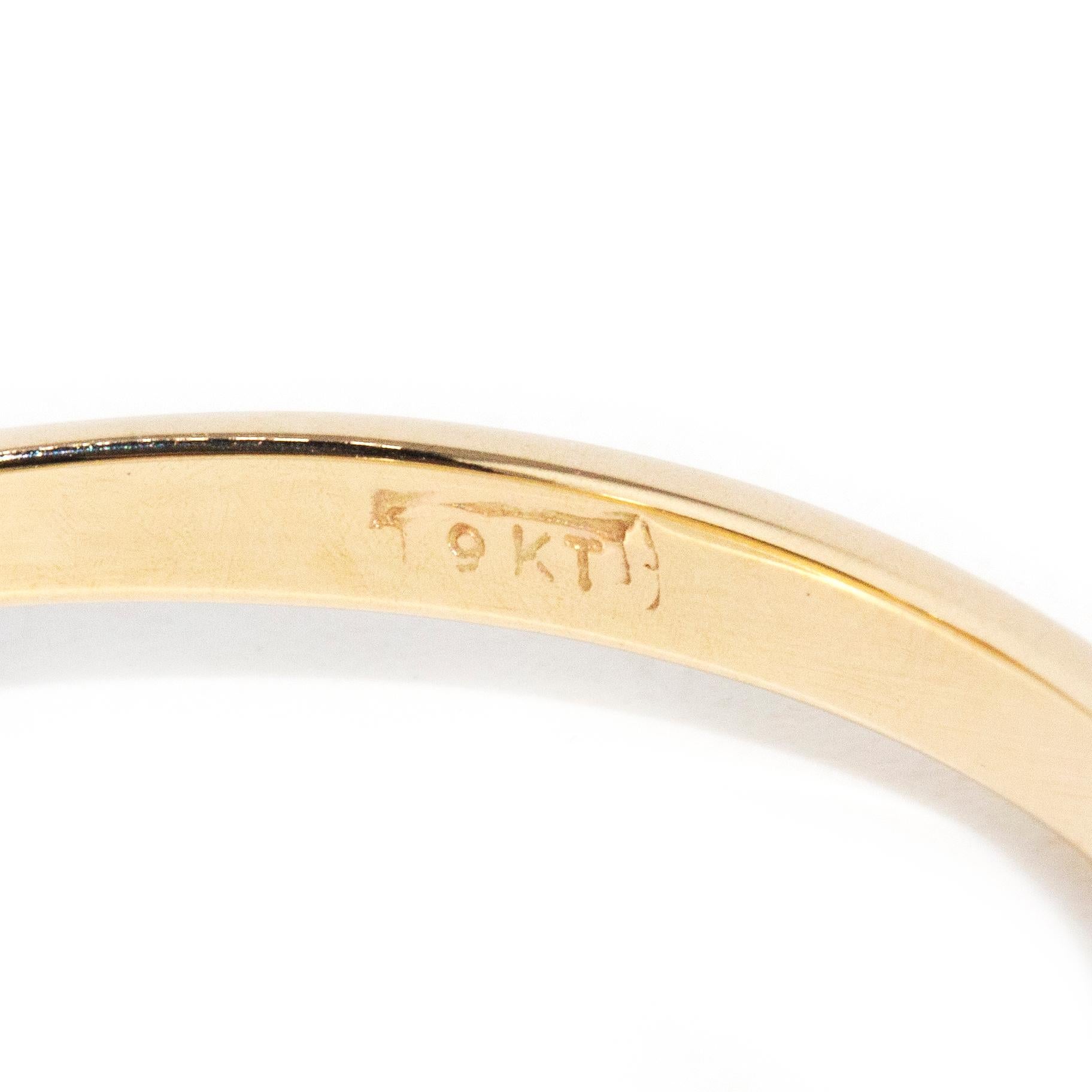 Vintage circa 1970s Clasping Hands 9 Carat Yellow Gold Loyalty and ...