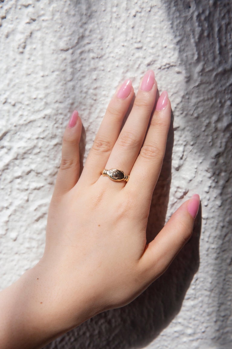 Vintage circa 1970s Clasping Hands 9 Carat Yellow Gold Loyalty and ...