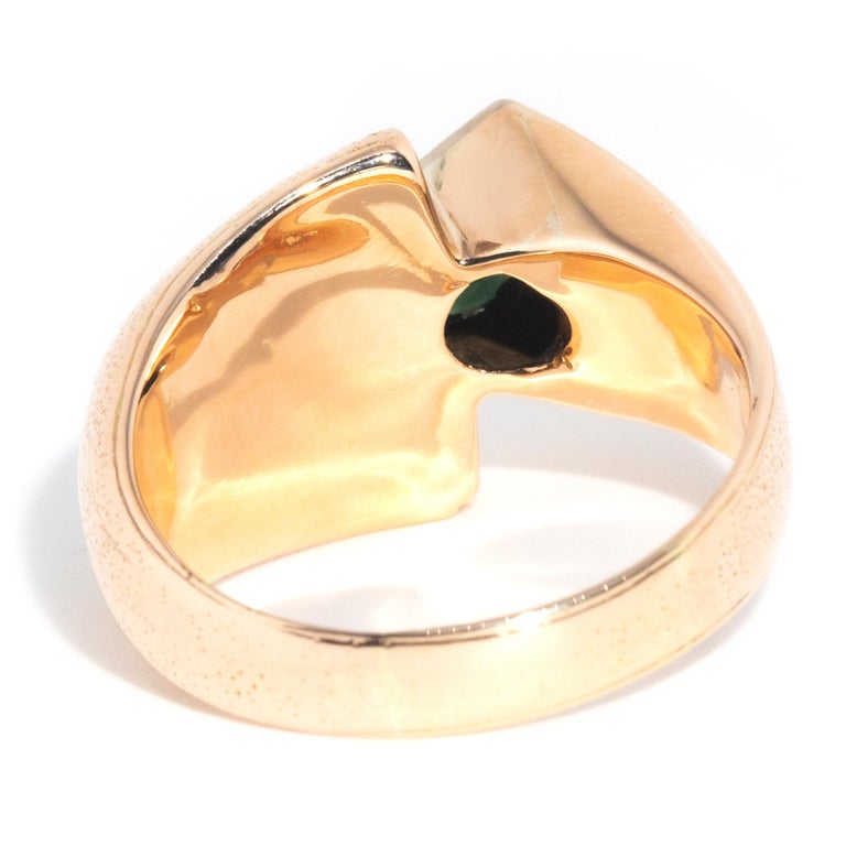 Vintage circa 1970s Green Sapphire 9 Carat Yellow Gold V-Shaped Men's ...