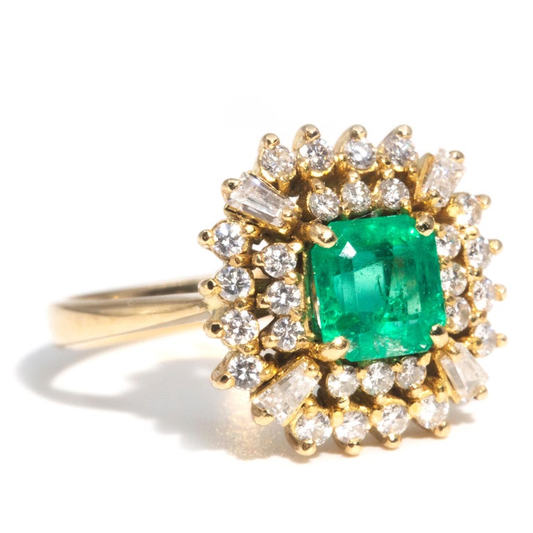 Vintage Circa 1980s 18 Carat Yellow Gold Bright Emerald and Diamond ...