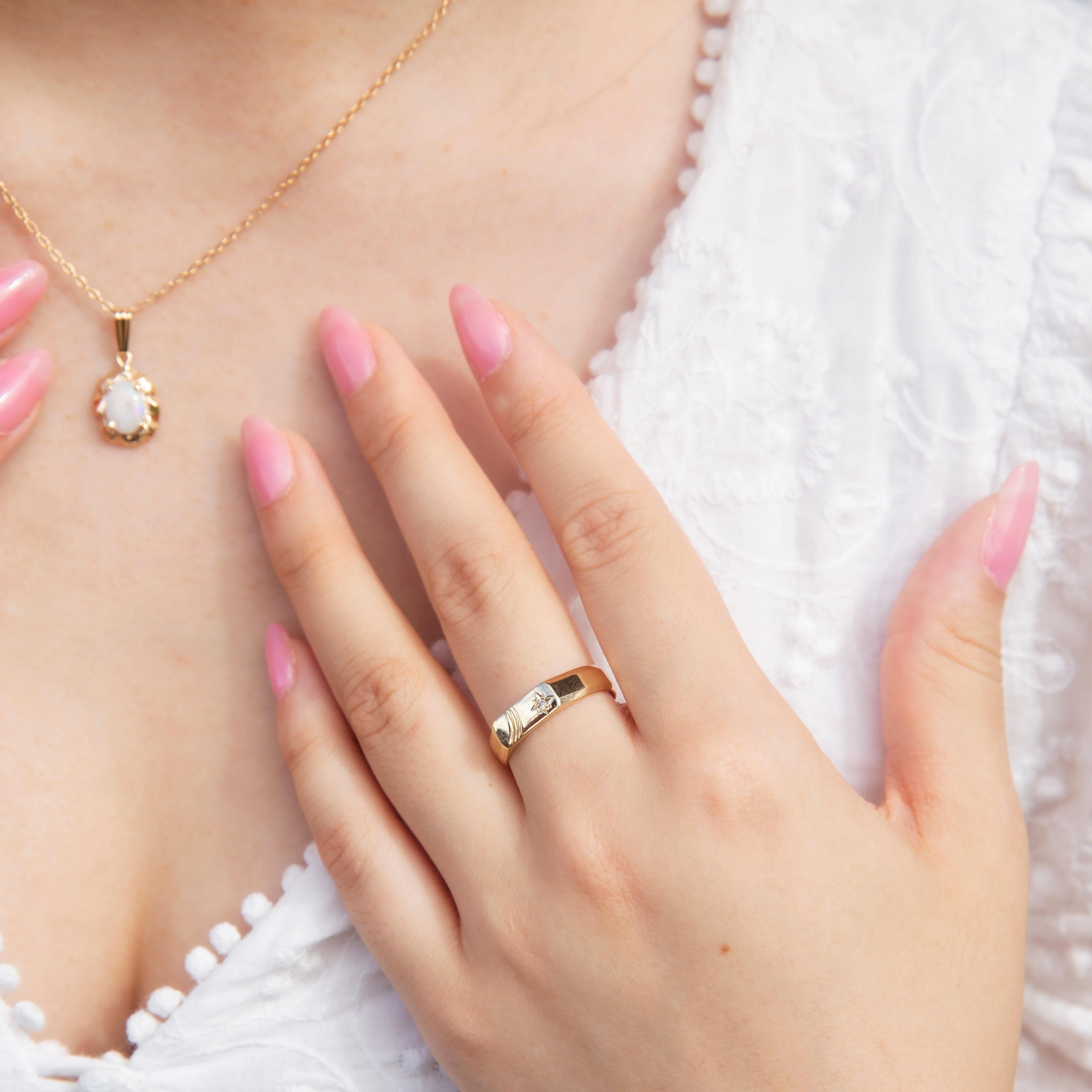 Vintage circa 1980s 9 Carat Gold Hammer Set Round Brilliant Diamond ...