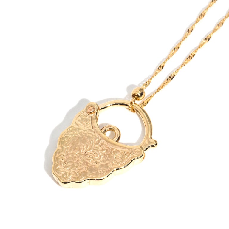 Vintage circa 1980s 9ct Yellow Gold Shield Padlock Pendant and Twisted Bead Chain For Sale at ...