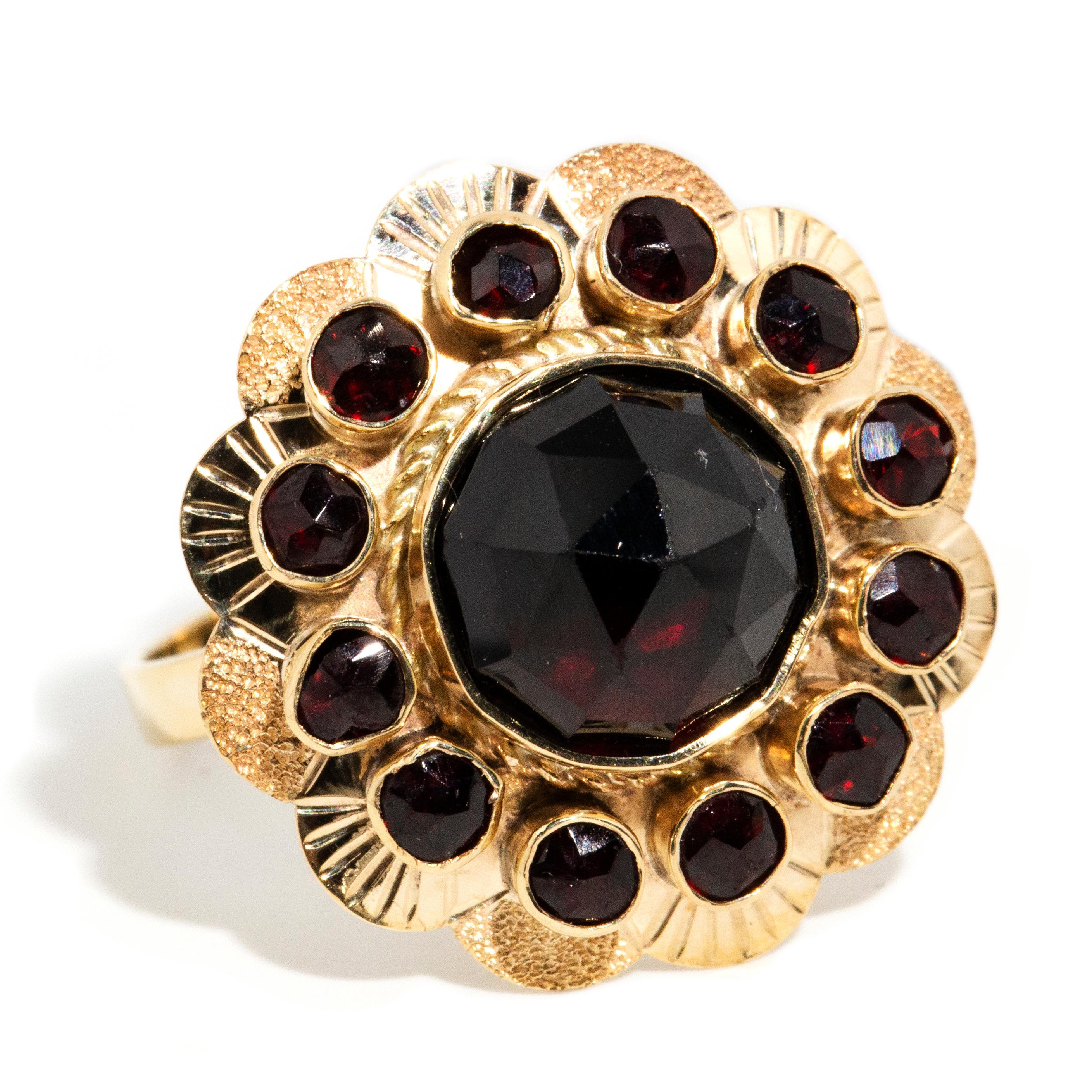Vintage Circa 1980s Bohemian Garnet Starburst Cluster Ring 14 Carat ...