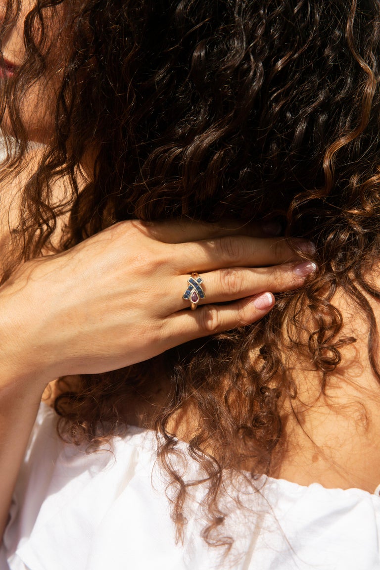 Vintage circa 1980s Sapphire and Deep Pear Cut Red Ruby 10 Carat Yellow Gold Ring For Sale at ...