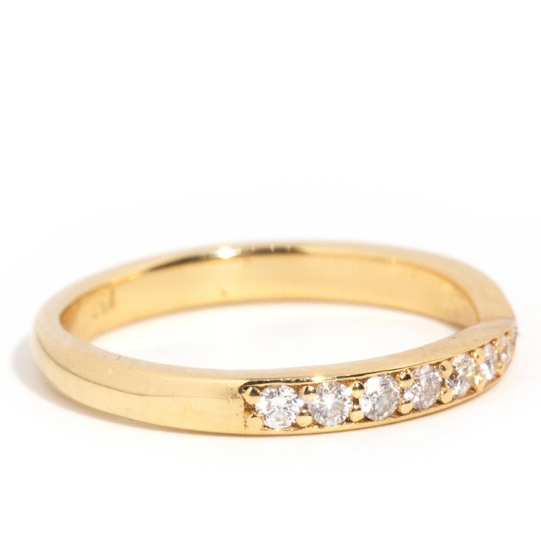Vintage circa 1990s 18 Carat Yellow Gold Grain Set Diamond Tapered Band ... Vintage circa 1990s 18 Carat Yellow Gold Grain Set Diamond Tapered Band ...