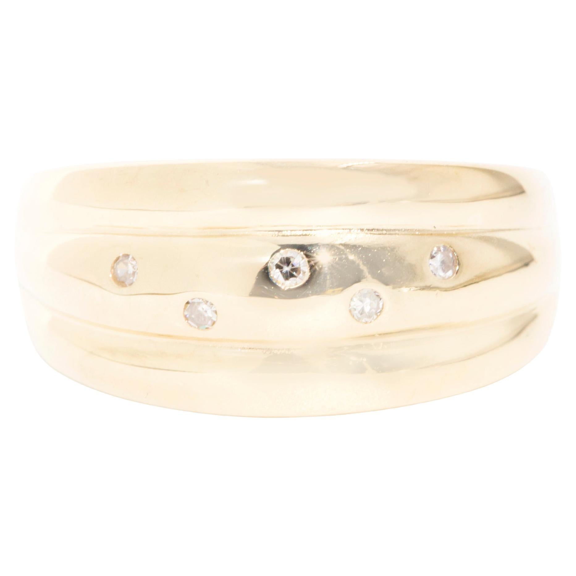 Vintage circa 1990s 18 Carat Yellow Gold Grain Set Diamond Tapered Band ... Vintage circa 1990s 18 Carat Yellow Gold Grain Set Diamond Tapered Band ...