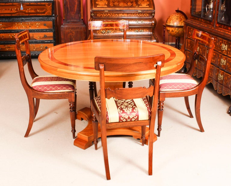 Vintage Circular Extending Dining Table by Charles Barr, 20th Century ...