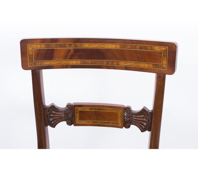 Vintage Circular Extending Dining Table by Charles Barr and 6+2 Chairs ...