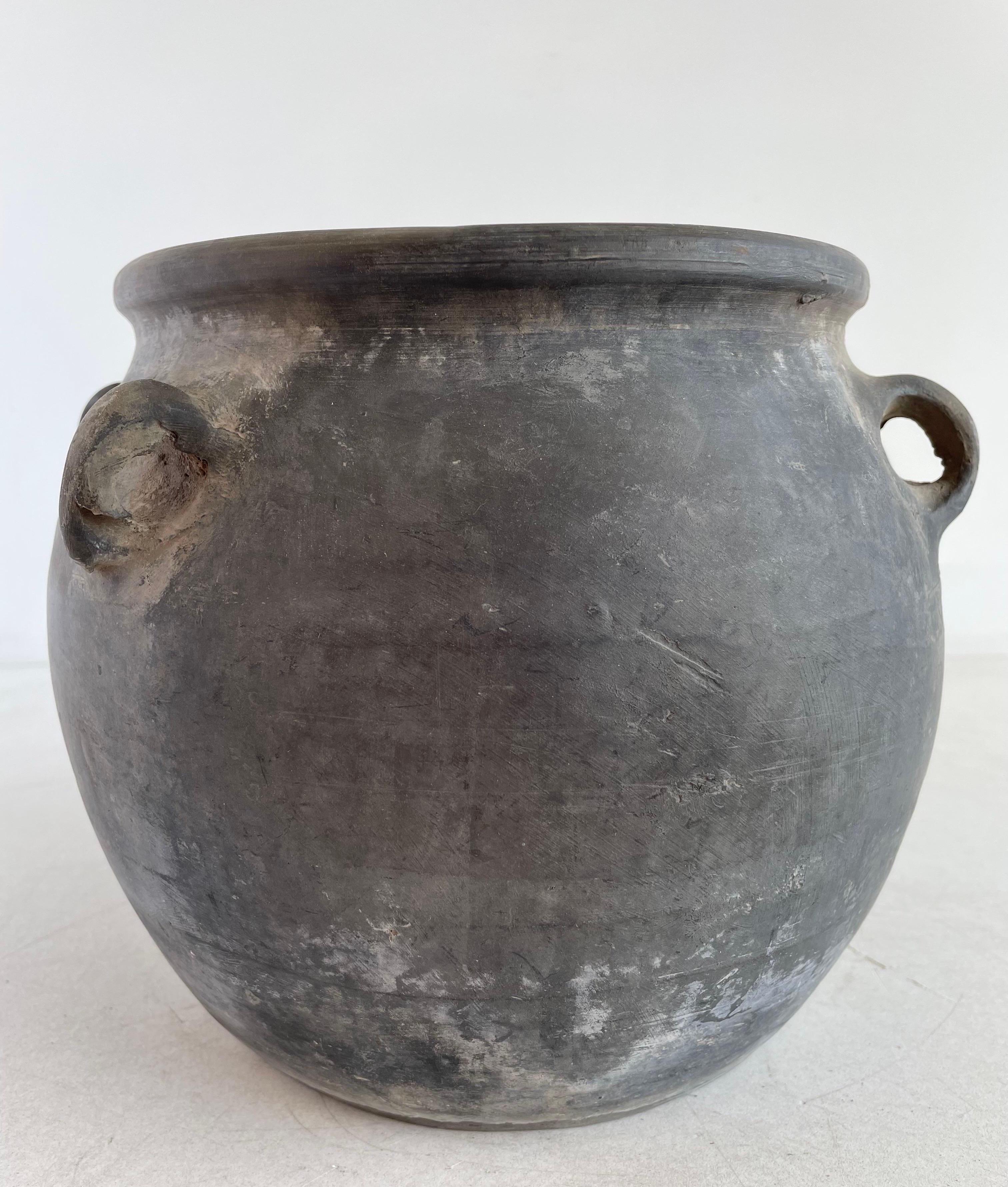 Vintage Clay Pot Medium Size For Sale at 1stDibs | clay pot dimensions ...