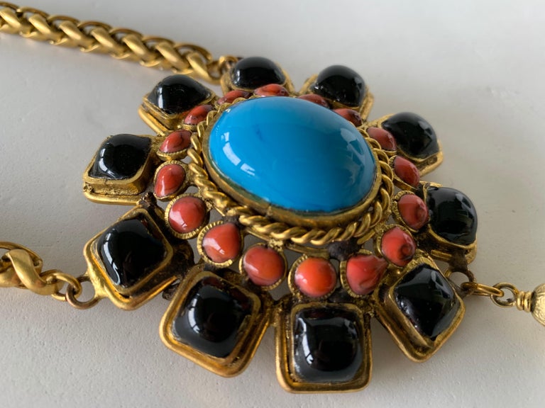 Chanel Turquoise "pate de verre" Pearl Statement Necklace at 1stDibs ...