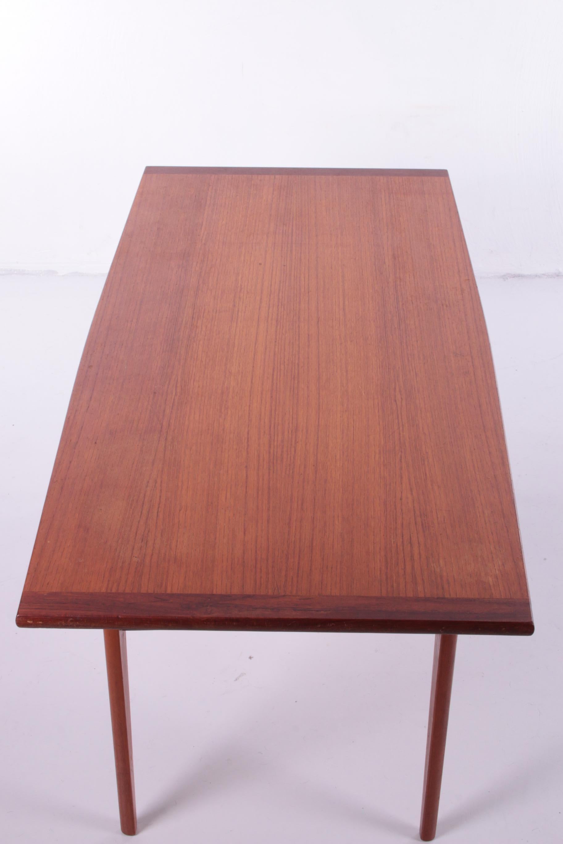 Vintage Coffee Table with Beautiful Storage Rack from the 60s For Sale ...