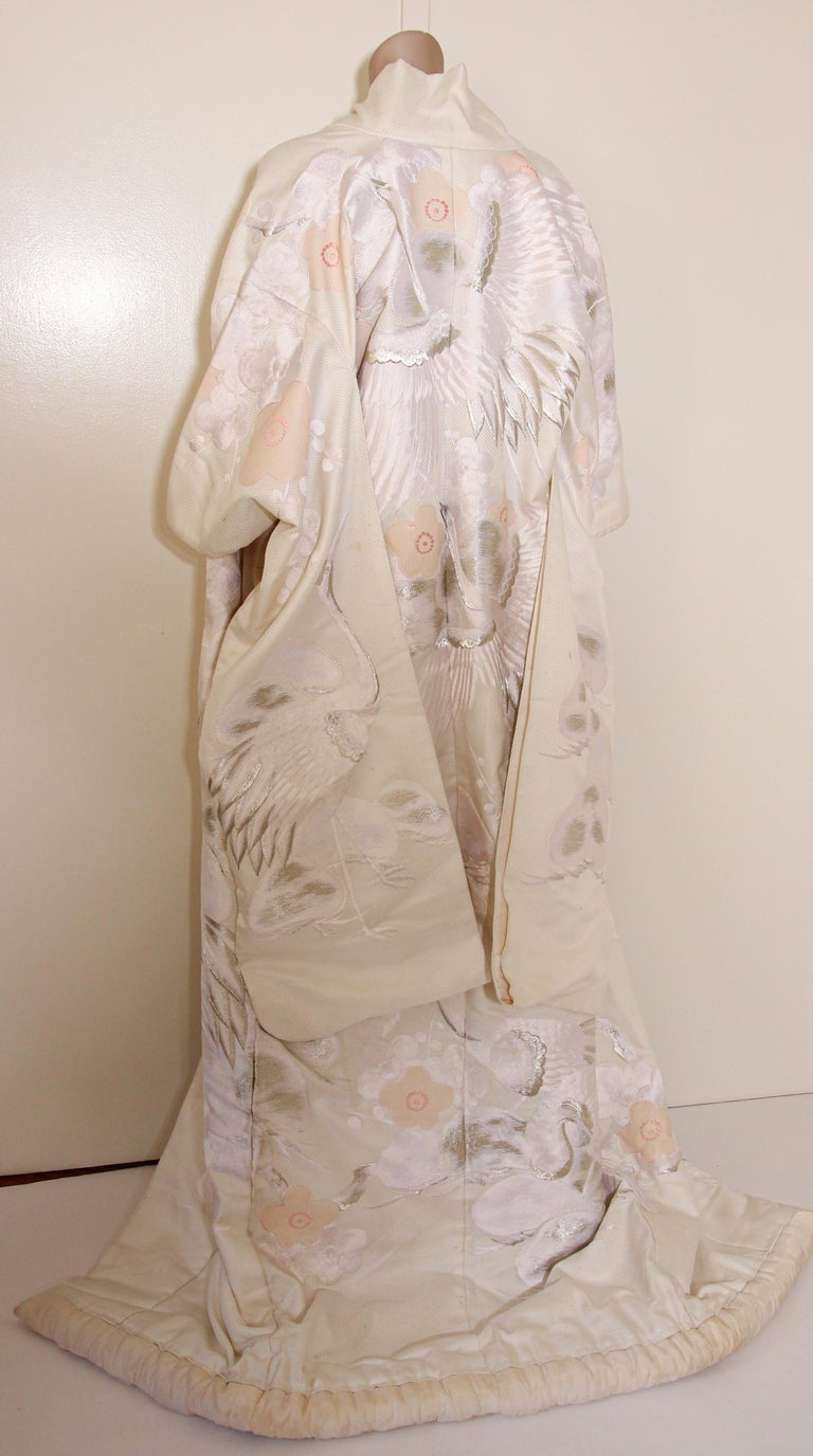 Vintage Kimono Collectable Japanese White Silk Ceremonial Wedding Dress ...