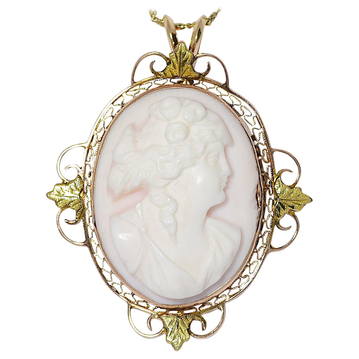 Vintage Coral Cameo Brooch Ornate Filigree Bezel 10 Karat Yellow and ...
