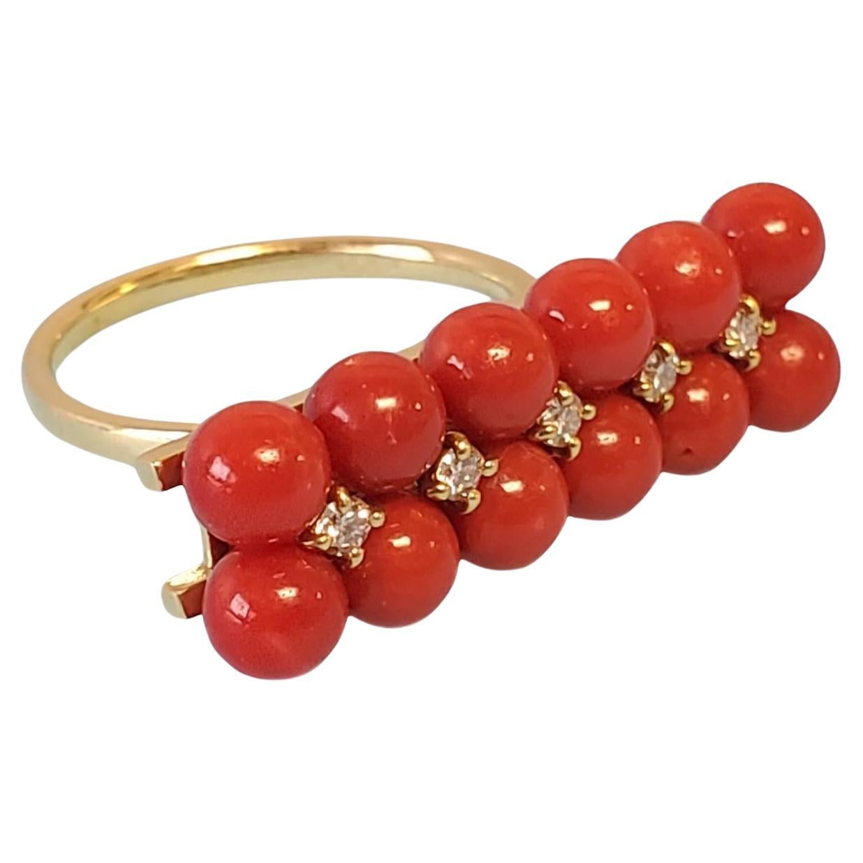 Vintage Coral Diamond 18k Yellow Gold Ring Mid Century For Sale at 1stDibs