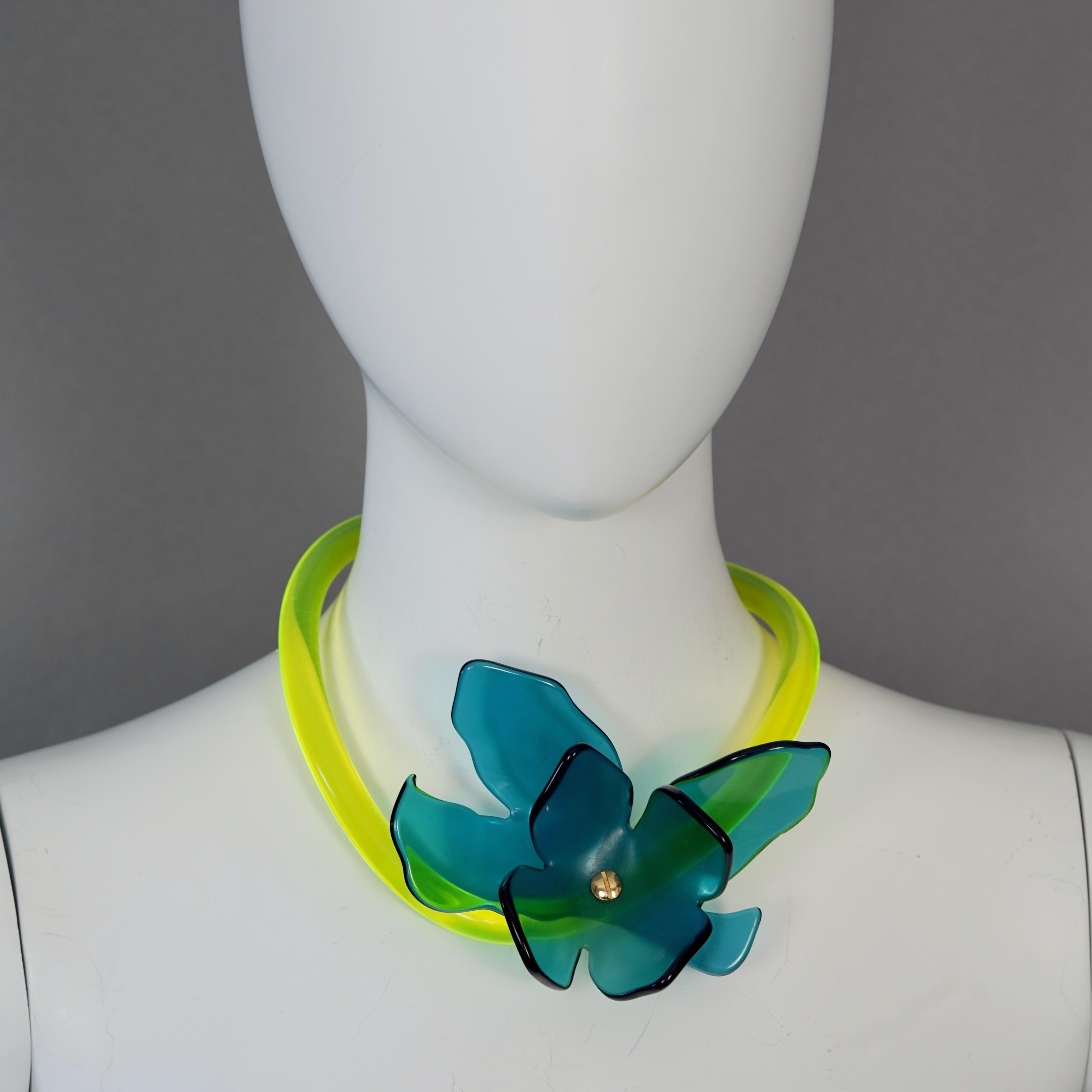 Vintage Couture Fluorescent Flower Choker Necklace For Sale at 1stDibs