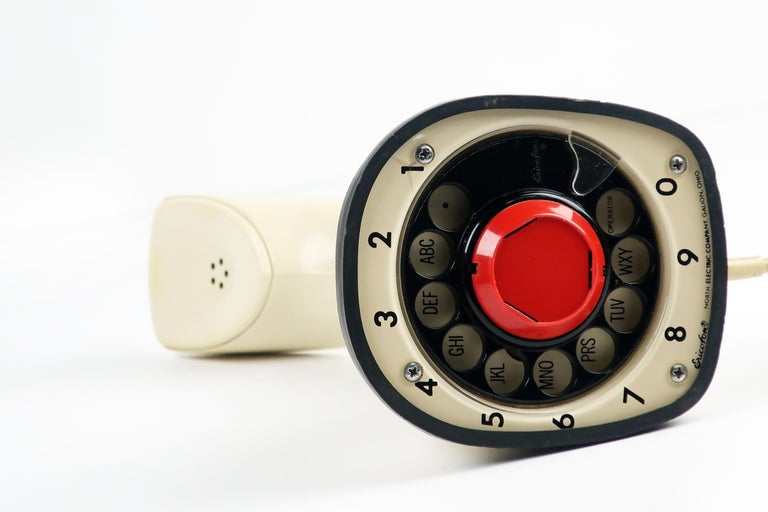 Vintage Cream Ericsson Ericofon Cobra Phone at 1stDibs
