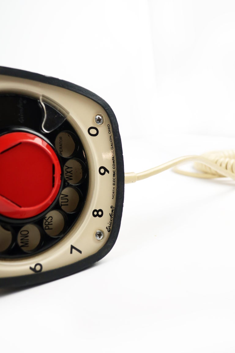 Vintage Cream Ericsson Ericofon Cobra Phone at 1stDibs