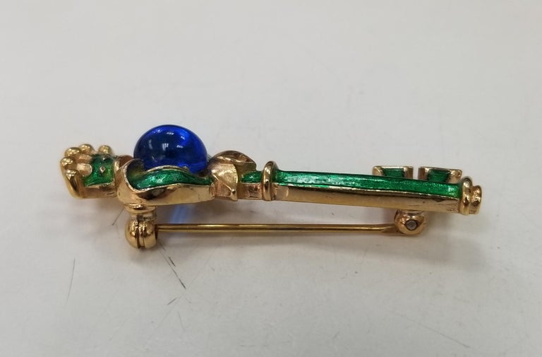 Vintage Crown Trifari Gold Tone Key Brooch Pin Green Enamel with Blue ...