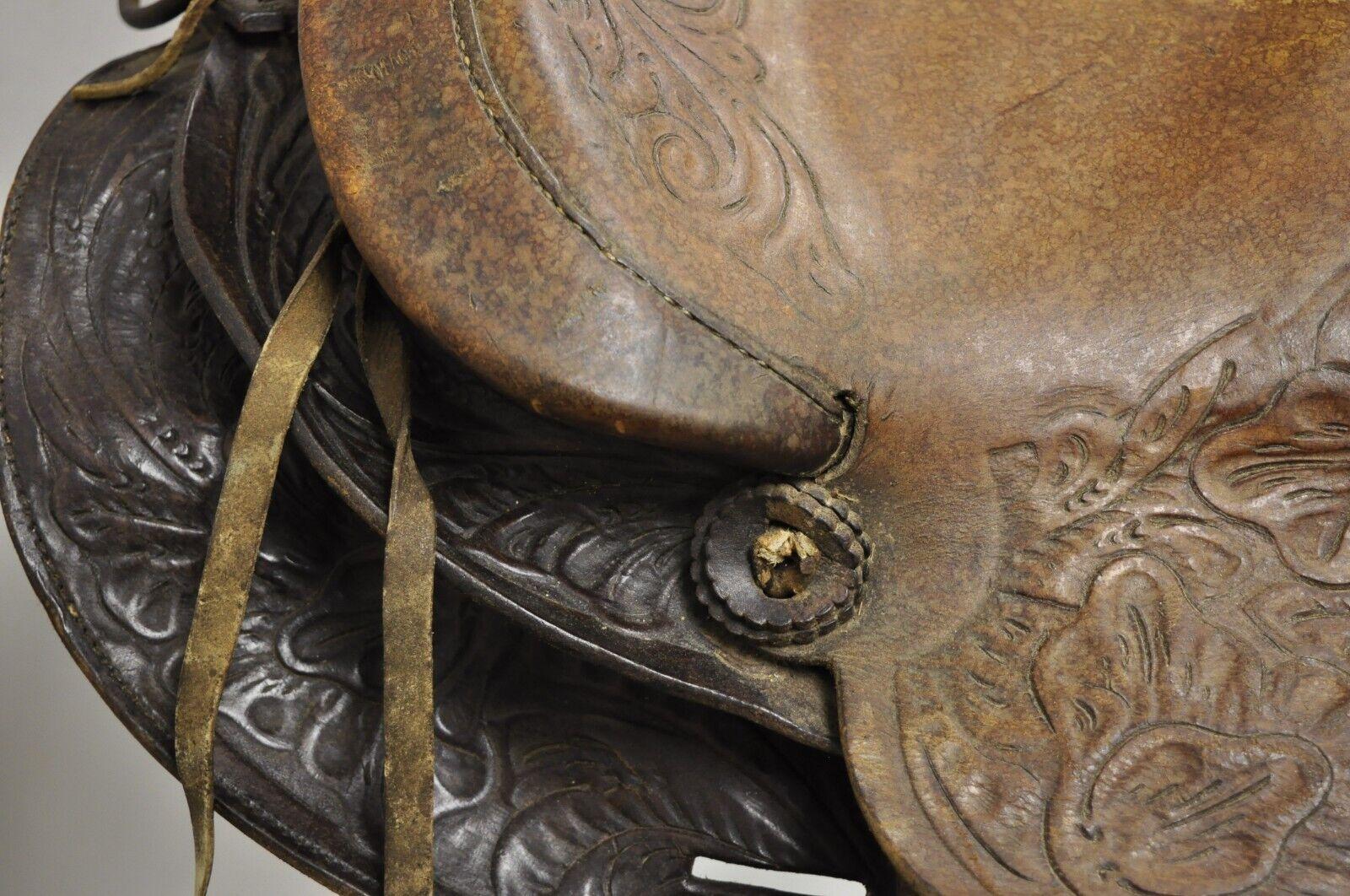 Vintage Custom Leather Horse Saddle Floor Lamp with Horseshoe Base at ...