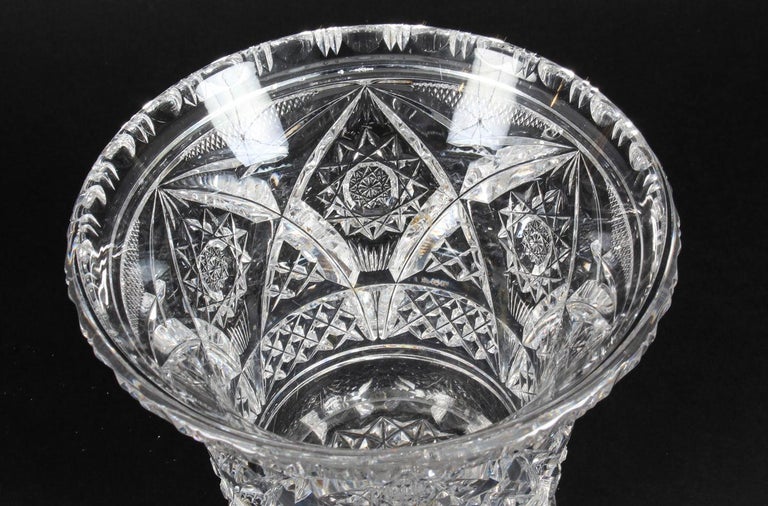 Vintage Cut Glass Crystal Glass Vase, Mid-20th Century For Sale at 1stDibs