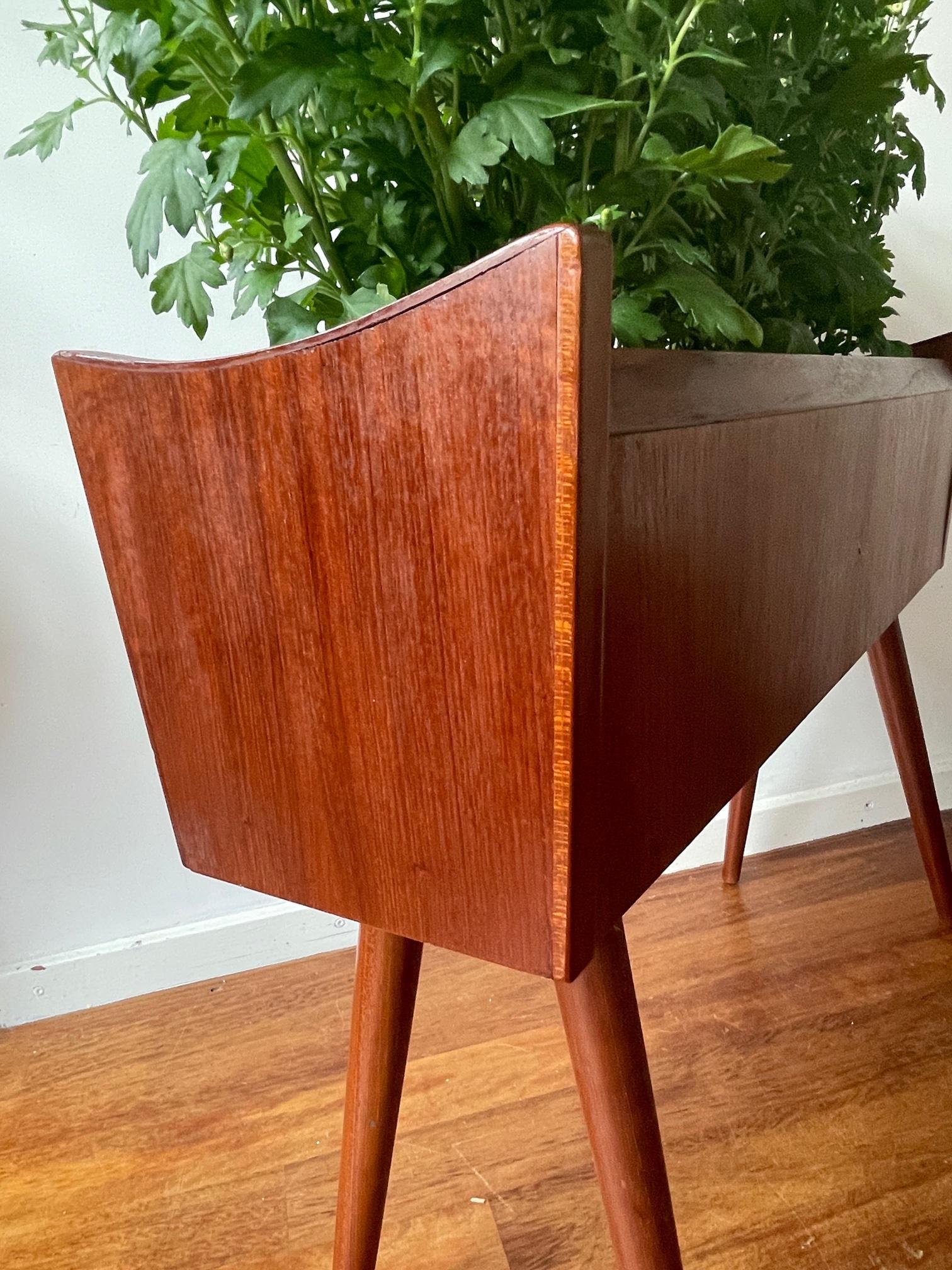 Vintage Danish Design Plant Stand, Vintage Planter, Wooden Plant Box ...