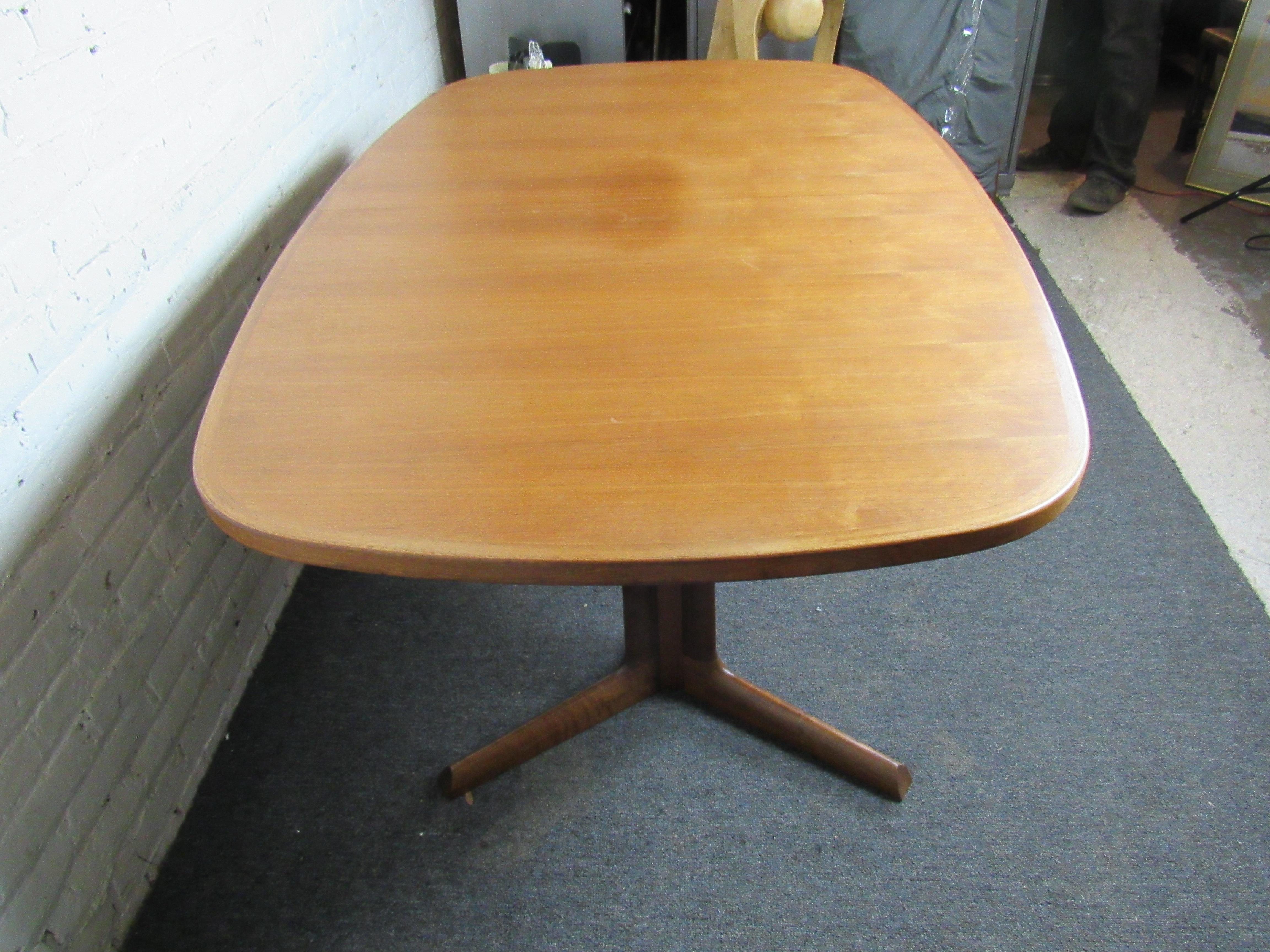 Vintage Danish Dining Table by Gudme Møbelfabrik For Sale at 1stDibs