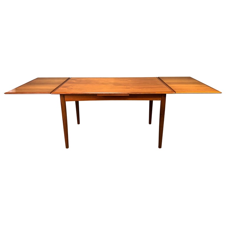 Vintage Danish Mid-Century Modern Teak Dining Table with Leaves at 1stDibs