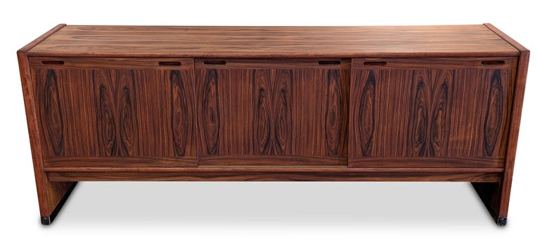 Vintage Danish Mid Century Skovby Rosewood Sideboard '7666' For Sale at ...