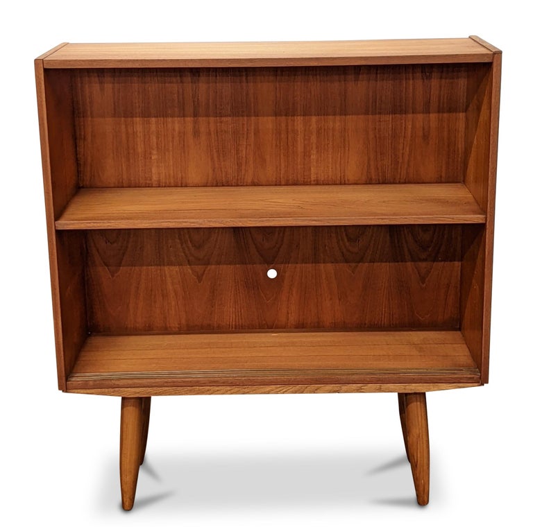 Vintage Danish Mid Century Teak Bookcase "5816" at 1stDibs